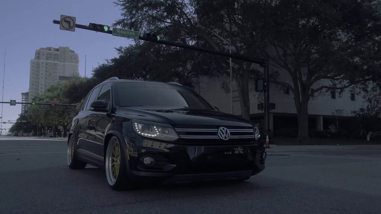 Bagged Out Volkswagen Tiguan - YouTube