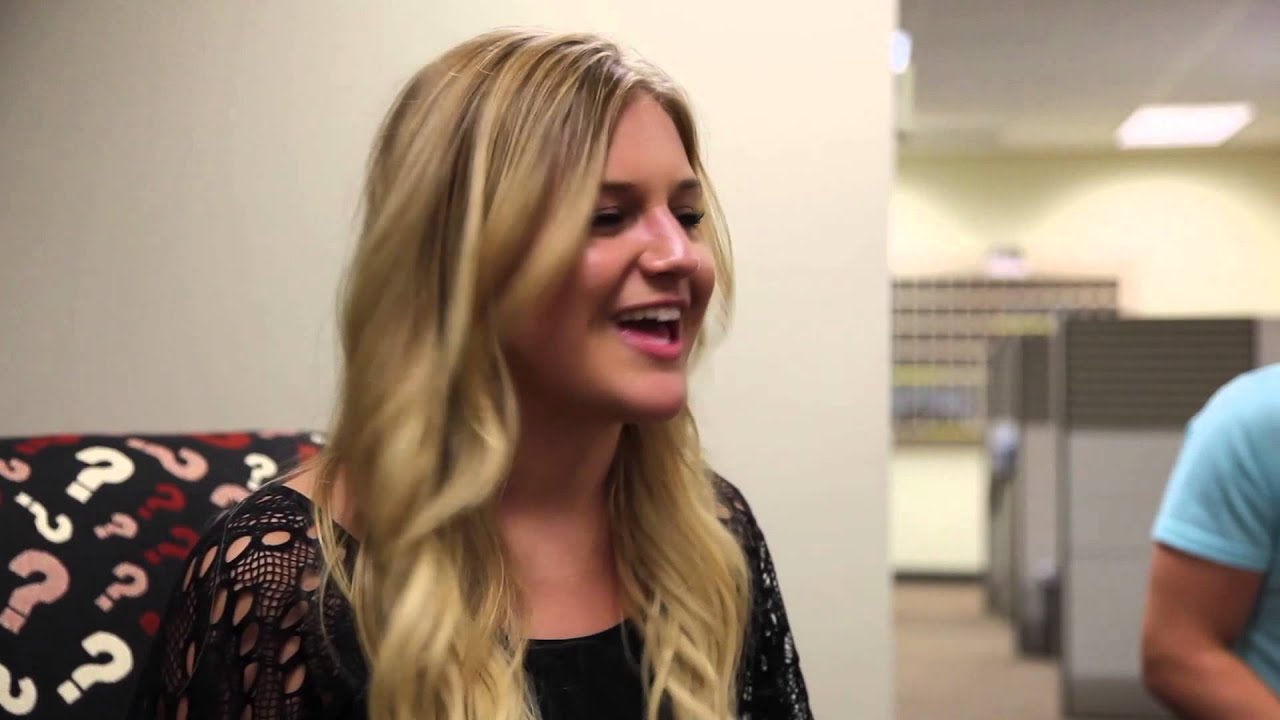 Kelsea Ballerini, Love Me Like You Mean It - YouTube