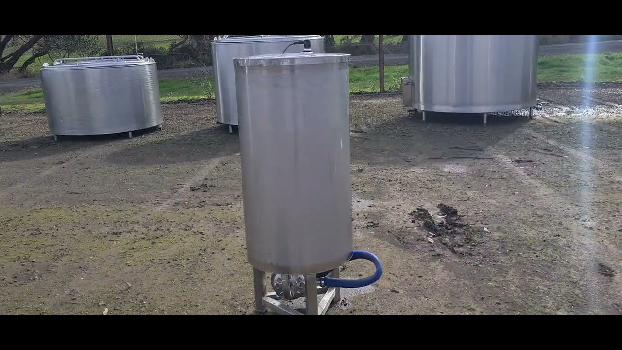 VAT 649 STAINLESS STEEL TANK 230lt - YouTube