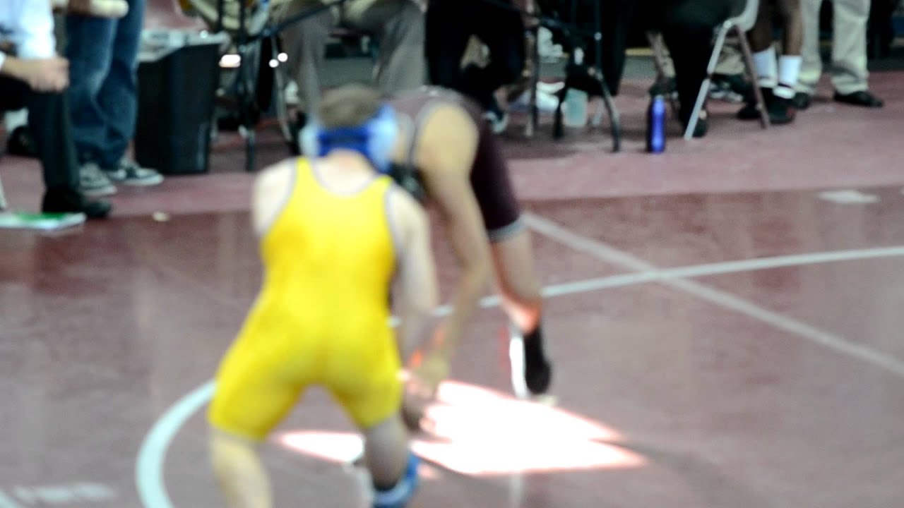 Avery wrestling a nationally ranked wrestler in New Jersey - YouTube