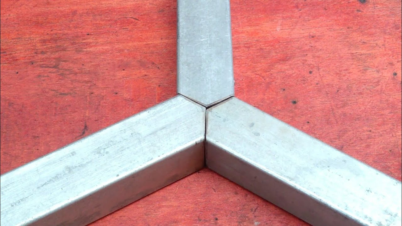 Few people know, the youngest way welder to make a three-way joint ...