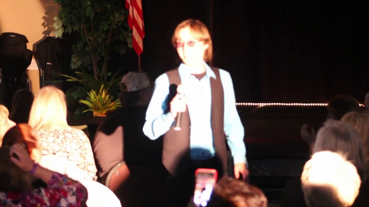Ryan Stinson sings Hound Dog Sheffield Remembers 2019 - YouTube
