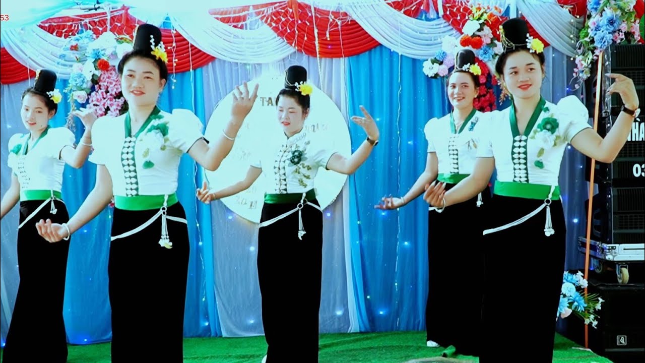 ĐỘI MÚA GIA ĐÌNH MỪNG TÂN GIA ĐẠI CÁT GIA ĐÌNH QUYÊN HÙNG BẢN KHEM ...