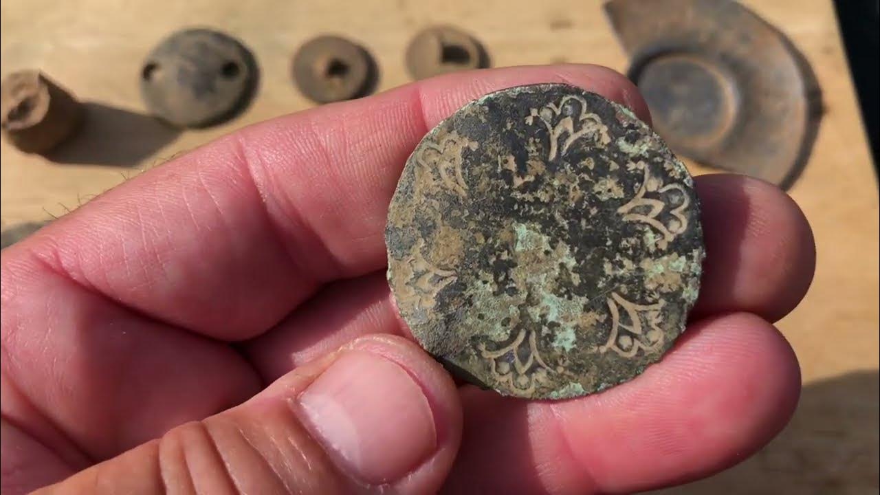 SPANISH COLONIAL AND US SILVER!! Diggin' Duo Metal detecting Aug 14, 2022 - YouTube