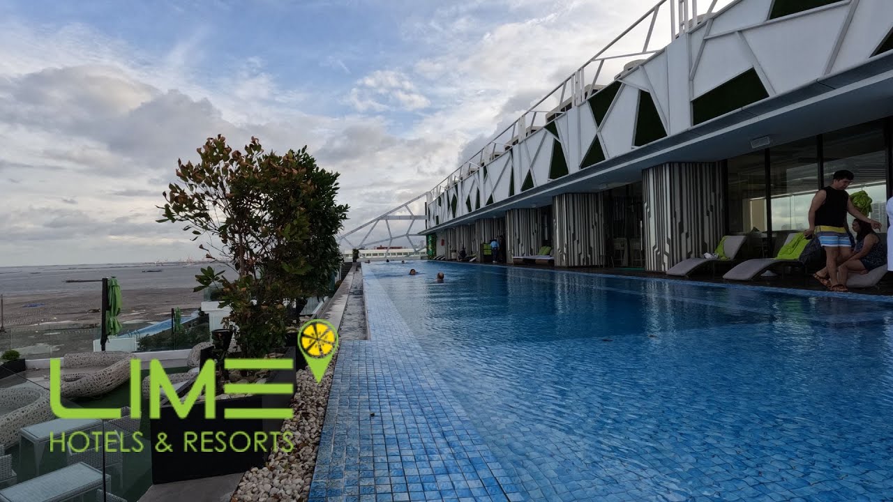 Lime Resort Manila Twin DeLuxe Bayview Room Tour - YouTube