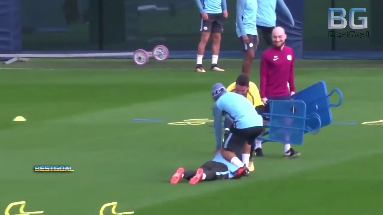 When Players Bored in Training - YouTube