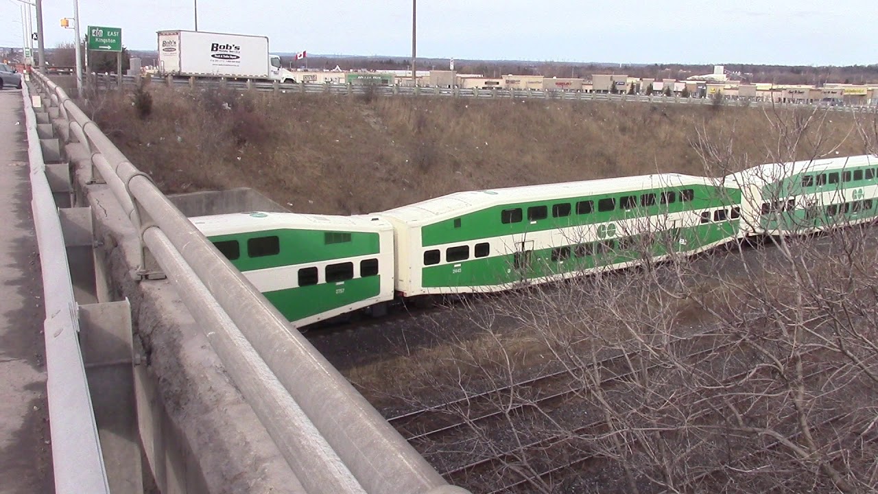 GO Transit train at Pickering station. - YouTube