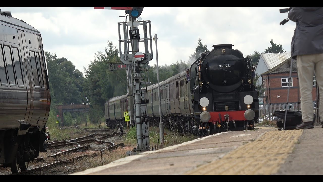 Steam Locomotive 35028 'Clan Line' at Worcester Shrub Hill - YouTube
