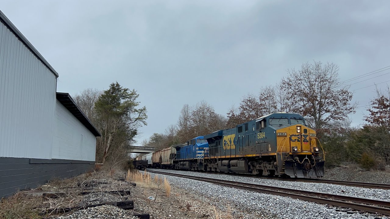 CSX ES40DC 5364 w/ CEFX AC4400CW Leads Empty Phosphate B216 on 1/28/24 - YouTube