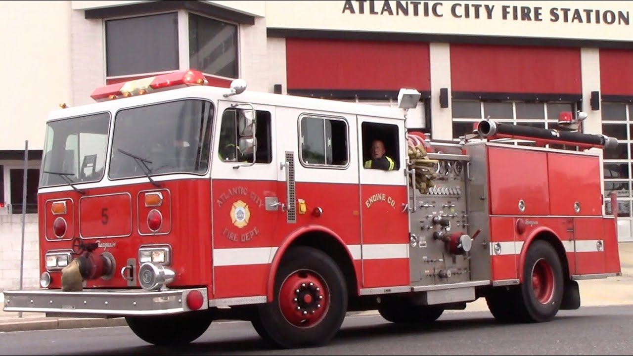 Atlantic City Fire Department Spare Engine 7 Responding 7-15-18 - YouTube