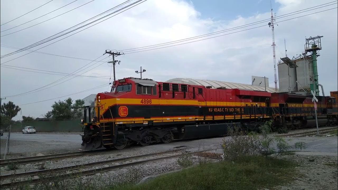 KCSM #4896 ES44AC & KCS #4036 SD70ACe - YouTube