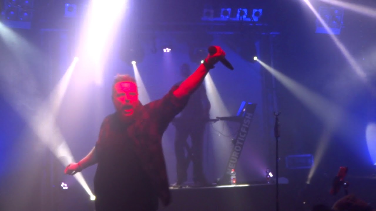 Neuroticfish - Velocity (live in Erfurt 25.11.2017) - YouTube