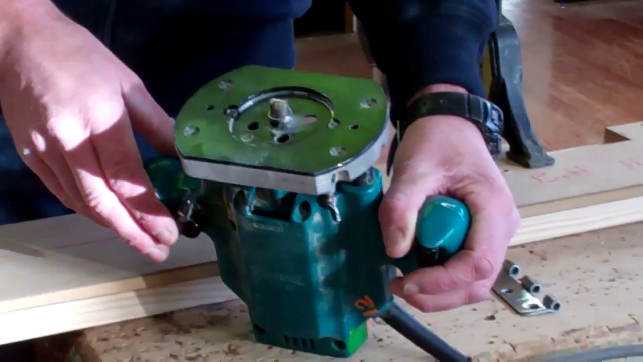 Router cutting housing for hinge - YouTube