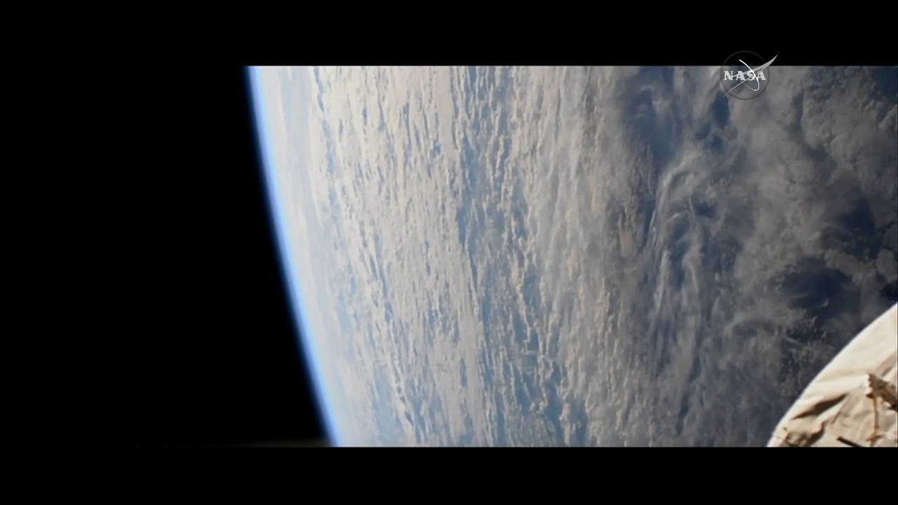 Earth Views from the Newly-Installed HD Camera - YouTube