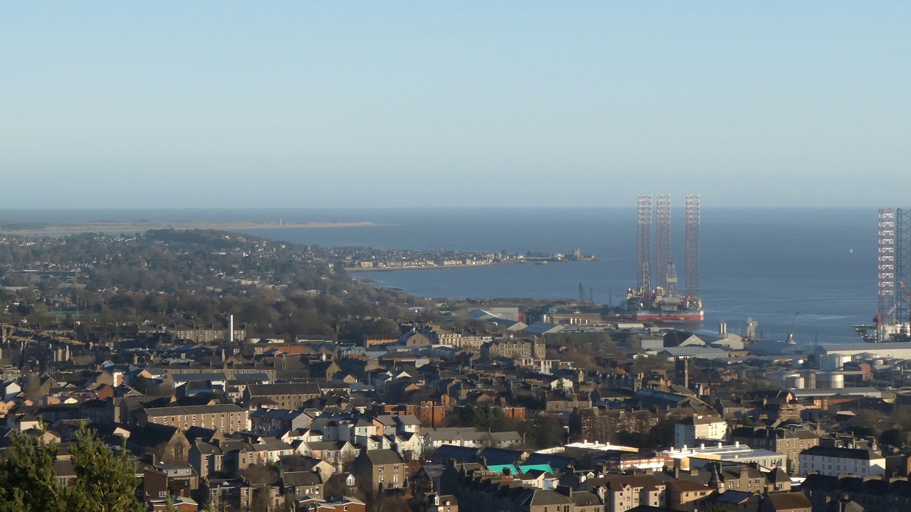 Sunny Winter View From The Summit Of Law Hill Dundee Tayside Scotland ...