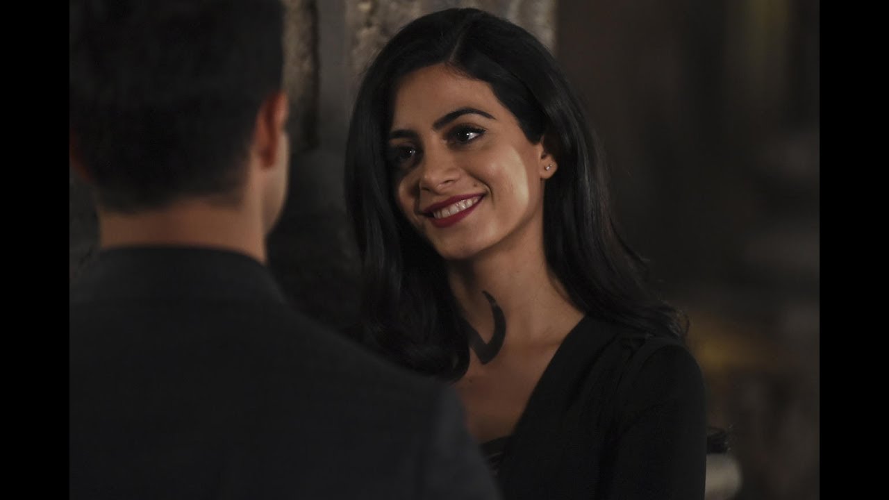 Shadowhunters: Matt Hastings and Emeraude Toubia Tease Isabelle and ...