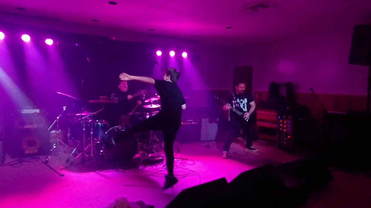 The Steelface Circus - Sea of Rust, Live - YouTube