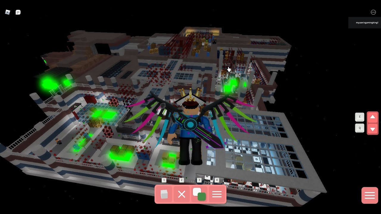 Escaping my Silver Paw Base In piggy build mode. (Description) - YouTube