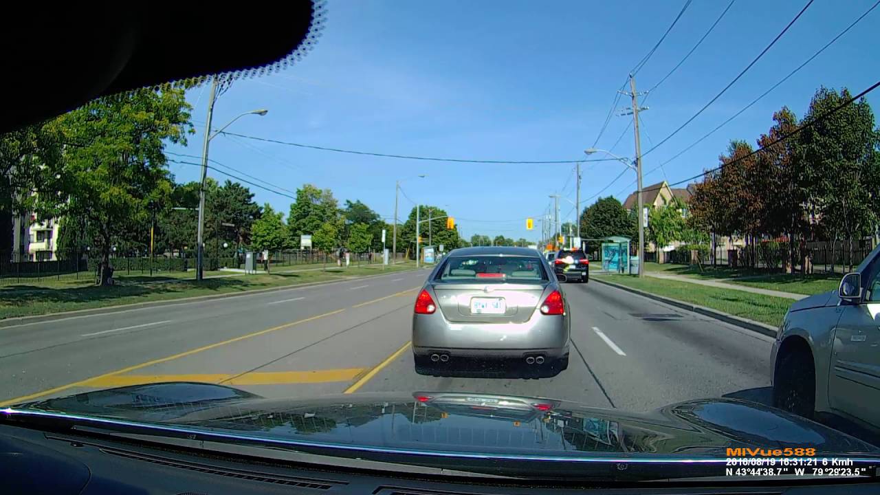 Metrix Ready-Mix Truck #83 loosing fresh concrete on Sheppard! - YouTube
