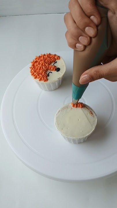 Карамельные капкейки с белым шоколадным кремом 🧁 (старалась сделать ...
