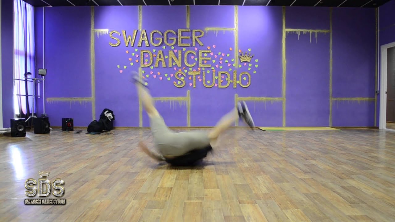 Танцевальная студия Swagger Dance Studio/ Alexander Mannanov/ Break ...
