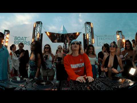 Indie Dance BY NONA l BOATRIDERS X TECHNOANDCHILL