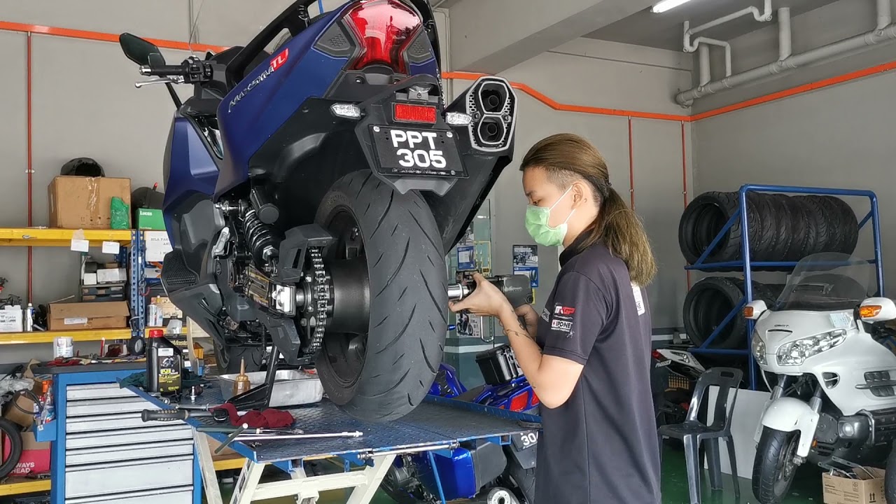 maXsym TL 500 adjust the chain - YouTube