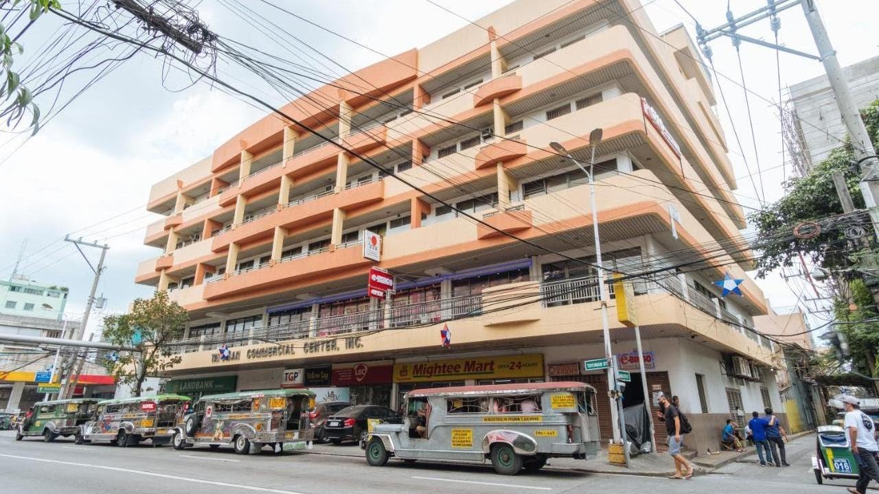 Dechmark Hotel, Manila, Philippines - YouTube