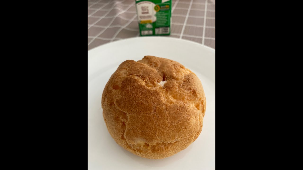Chateraise Double Fantasy Cream Puff - YouTube