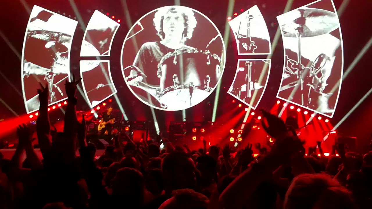 2018-03-27 Indochine 13 Tour@Zenith de Rouen Adora - YouTube