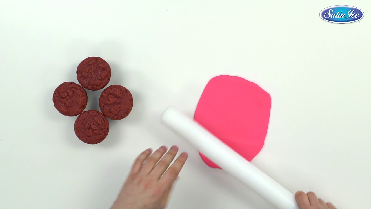 Ralph from Cake Boss on ChocoPan by Satin Ice Chocolate Fondant - YouTube