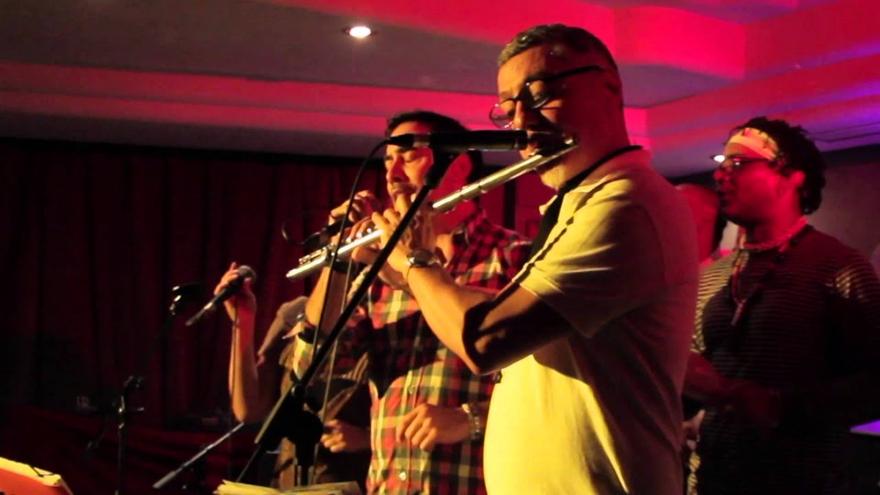 "Que me des tu cariño" Roque Martinez´s ZASON feat. Debra Feliu & Yuro ...