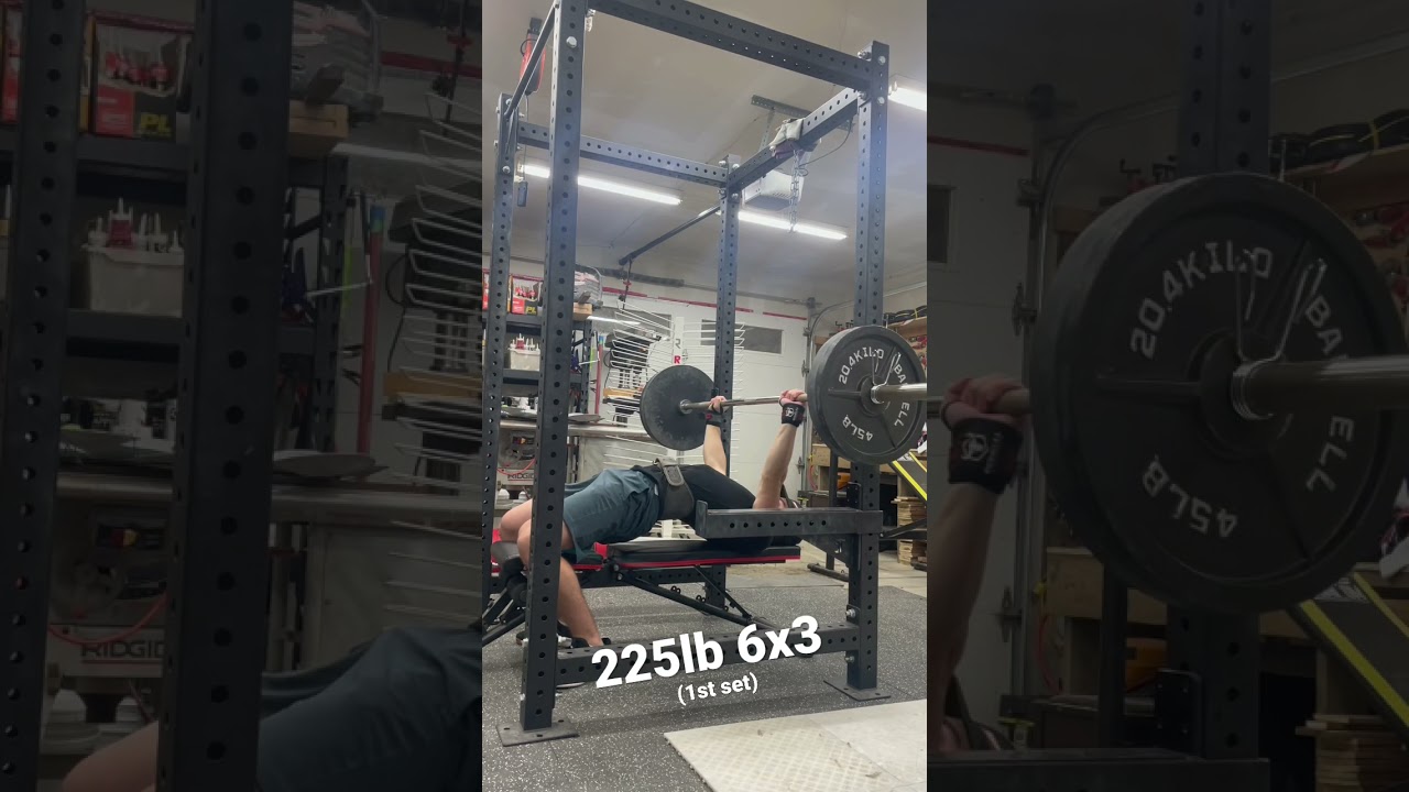 Benching 225 for Reps! - YouTube