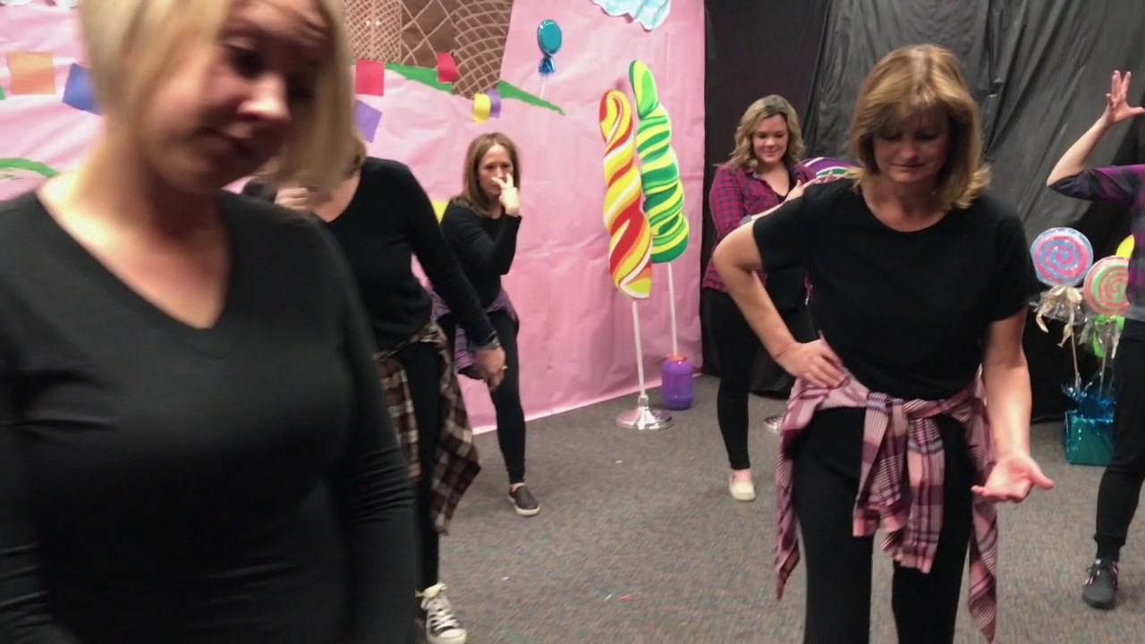 Staff Dance 2017 - YouTube