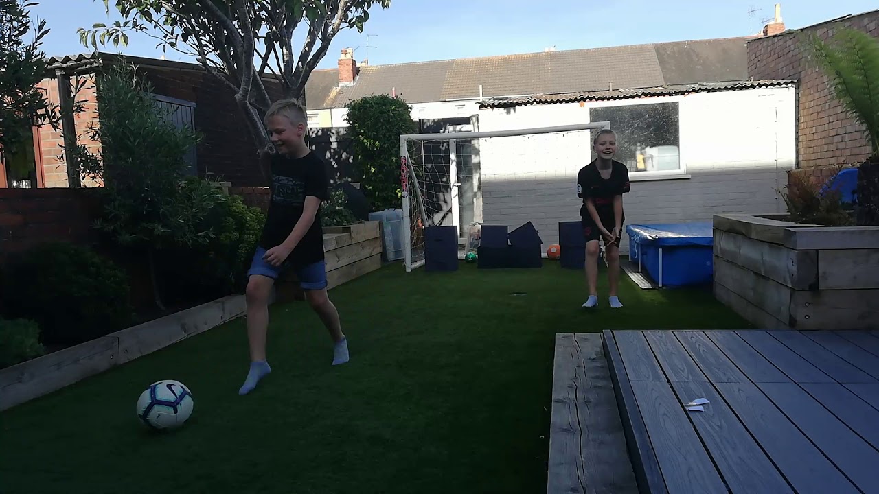 The random box challenge 😂 - YouTube