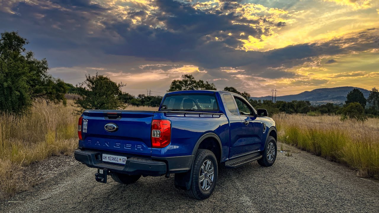 Ford Ranger XL Supercab Review: A Reasonable Daily Bakkie - YouTube