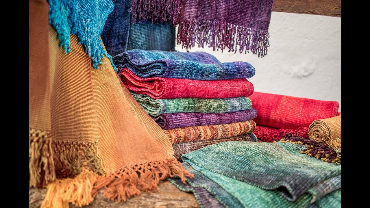 How is it made? The making of a Chenille Scarf - YouTube