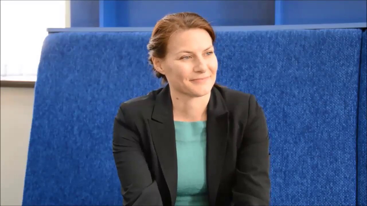 Interview with the author of the book Open My Eyes - Alice Allan - YouTube