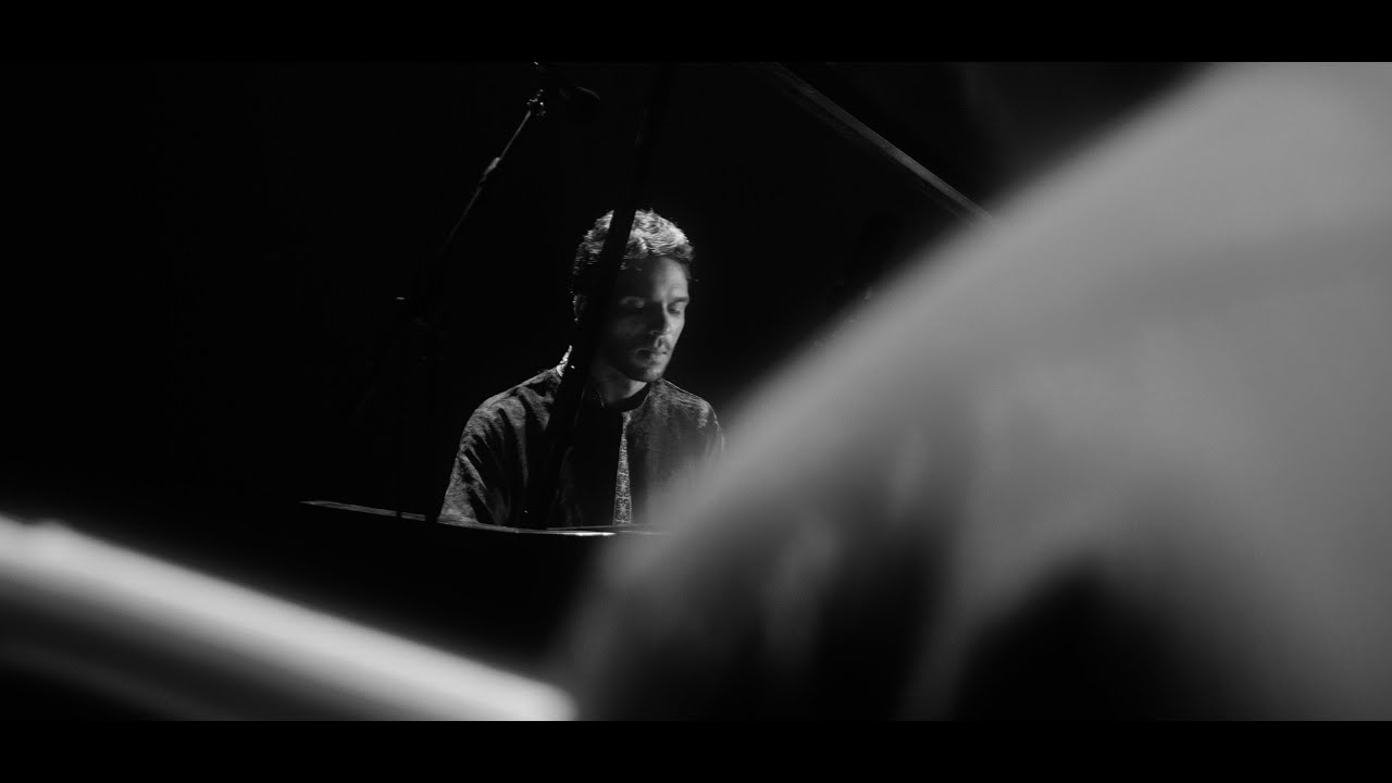 Fellipe Fernandes- Contraste (official video) - YouTube