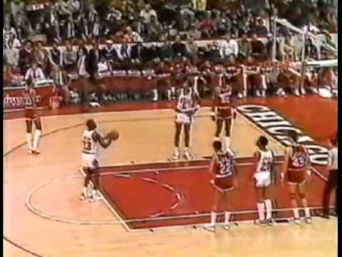 MICHAEL JORDAN: 43 pts vs Houston Rockets (1987) - YouTube