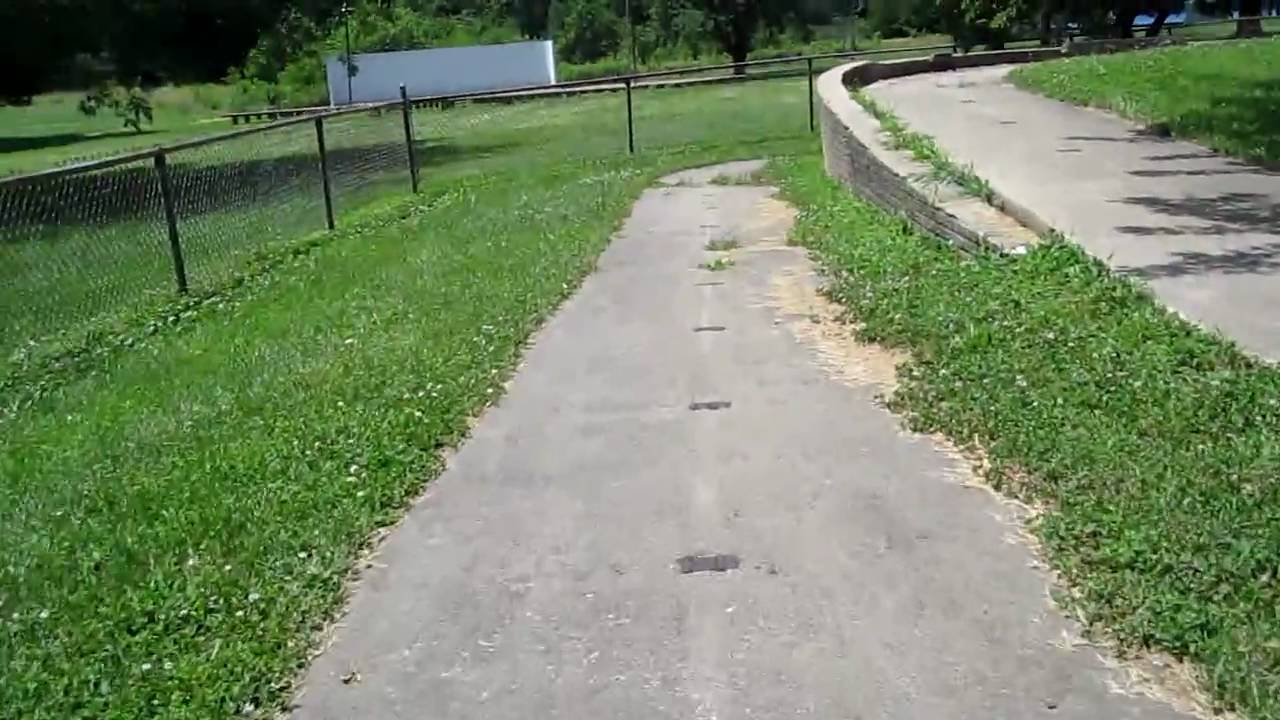 Midget Autopia Track in Marceline, MO - YouTube