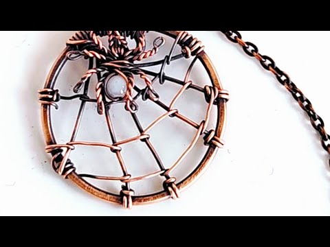DiY Halloween Incy Wincy Spider on a web Pendant Tutorial - YouTube