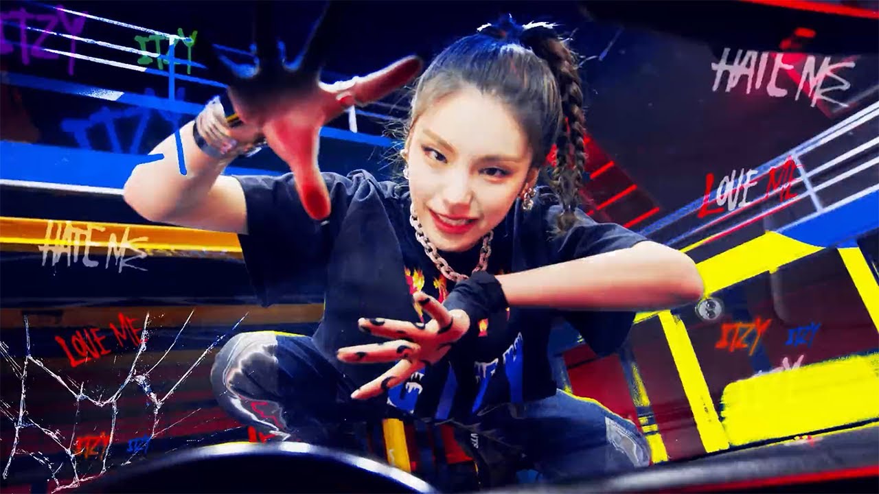ITZY Voltage but it's just Yeji and Chaeryeong | Main Dancers - YouTube