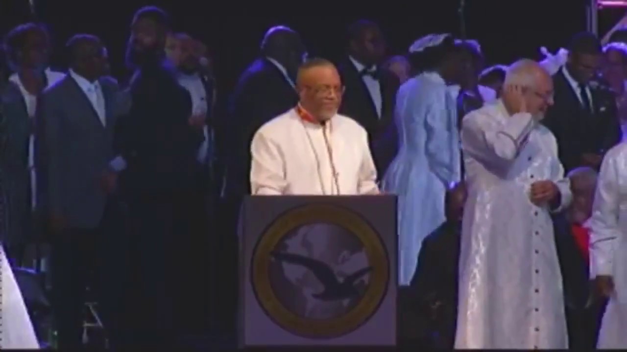 Holy Communion Praise Break at COOLJC 98th Holy Convocation - YouTube