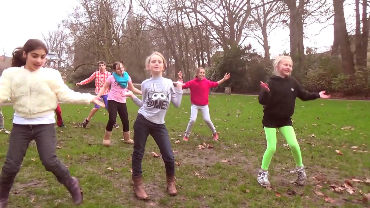 De Move Tegen Pesten 2014 (5D Garenmarkt Brugge) - YouTube Music