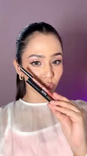 A perfect pink lip combo #youtubeshorts #makeup #shortsvideo # ...