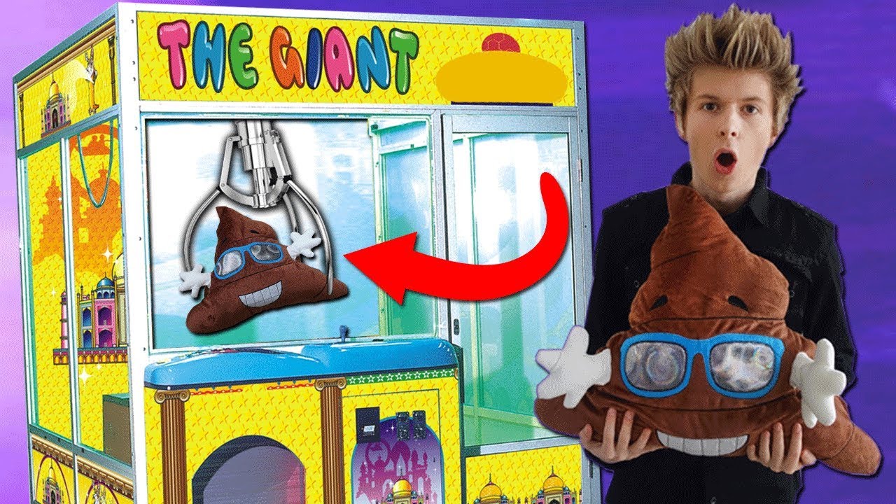 WINNING POOP FROM THE GIANT CLAW MACHINE!! - YouTube