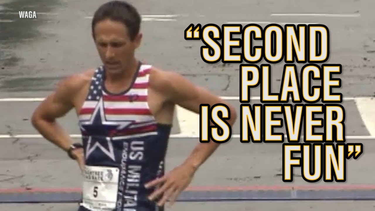 Runner celebrates too soon, loses 10K race - YouTube
