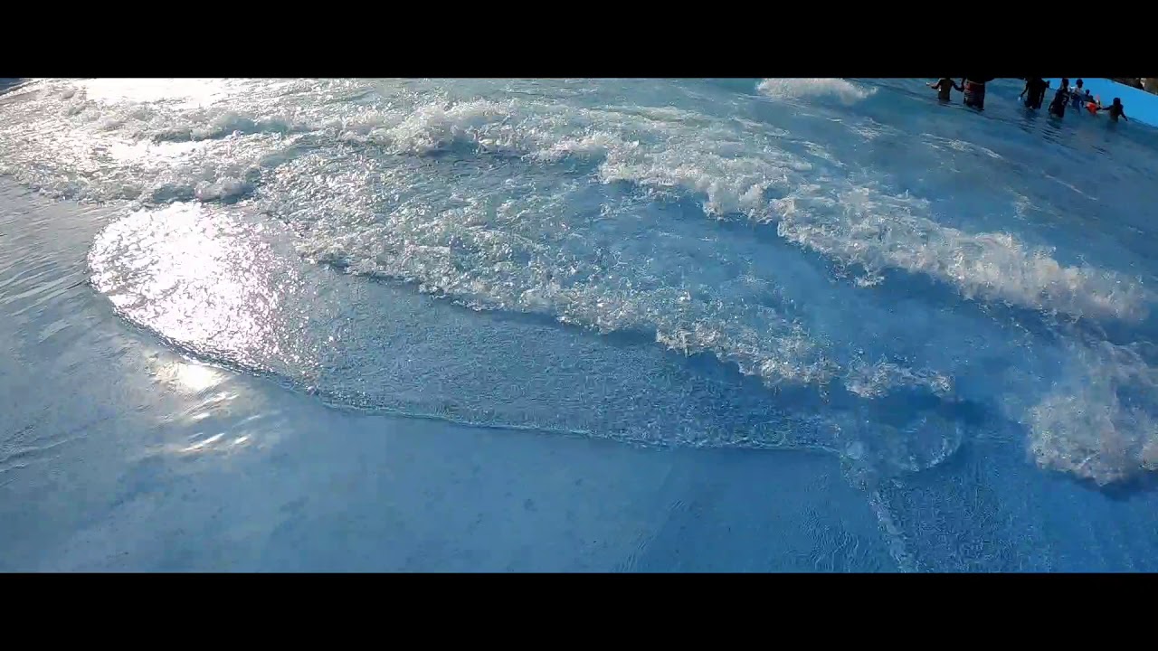 Tsunami Wave Pool #WaterWorldCebu2020 - YouTube