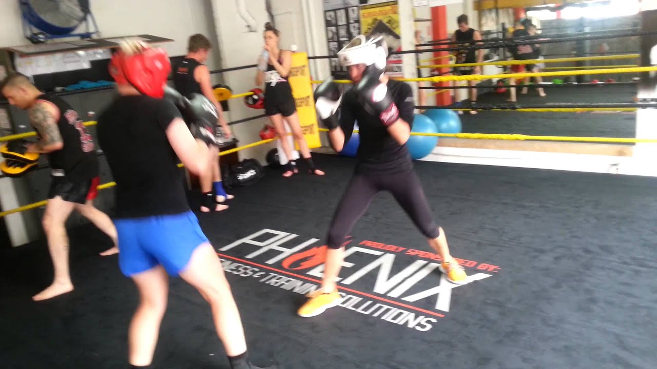 Boxing training session at Live Fitness Centre - YouTube